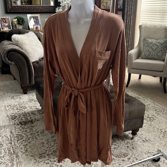 SKIMS | Intimates & Sleepwear | Skims Soft Lounge Robe | Poshmark